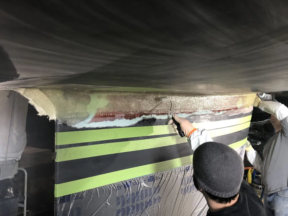 52’ Sloop Fiberglass Repair — Maine Yacht Center