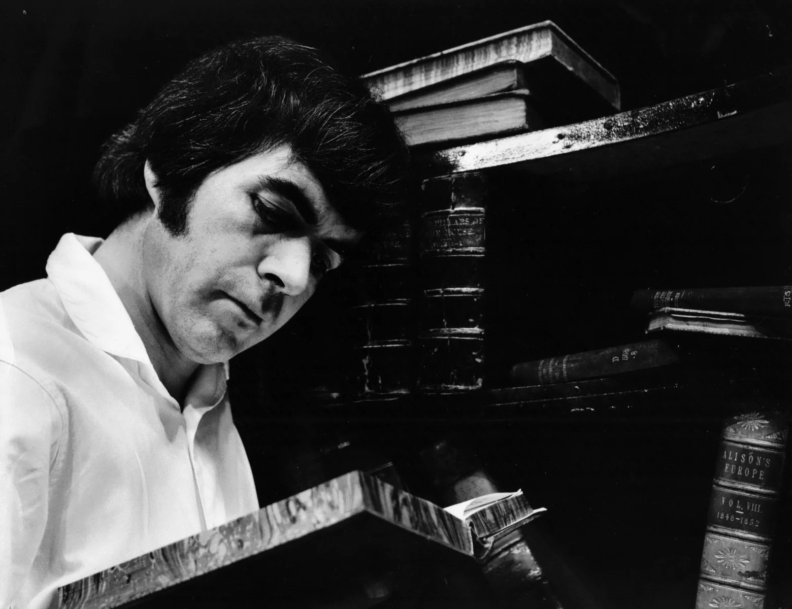 Robert Burns — John Cairney