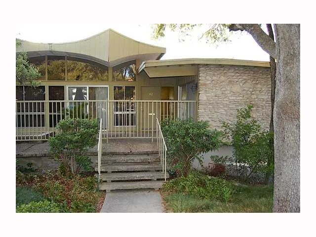 A.D. Stenger — Designer >>---> Austin, TX