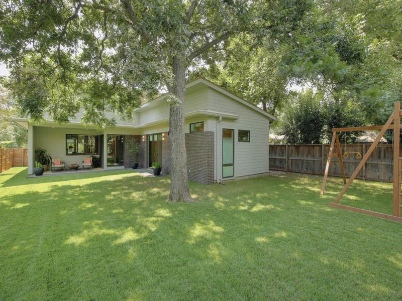 1502 Pasadena — Designer >>---> Austin, TX