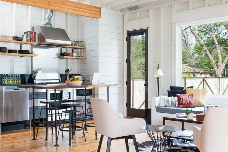 907 Mansell — Designer >>---> Austin, TX