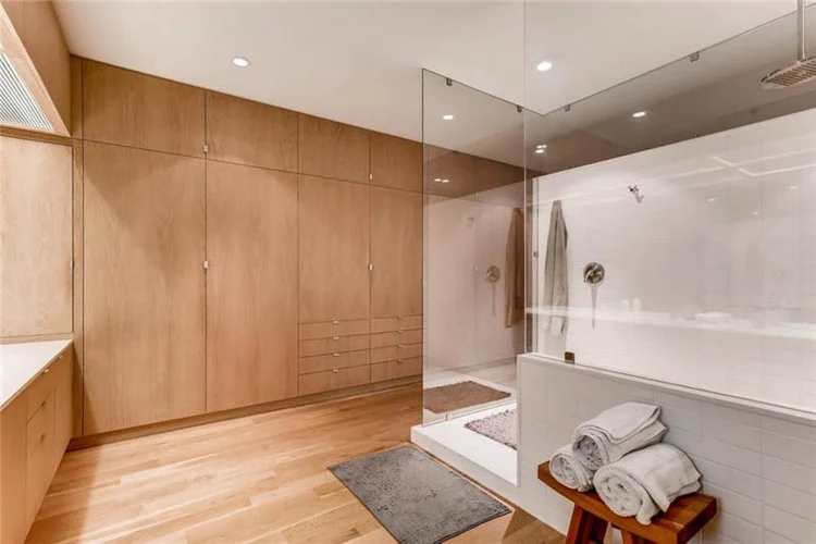 4000 Sinclair — Designer >>---> Austin, TX