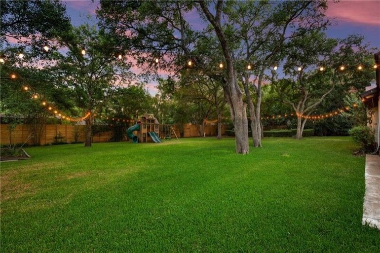 3405 Doe Run — Designer >>---> Austin, TX