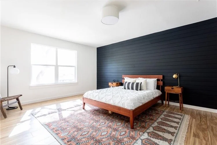 7904 Keswick — Designer >>---> Austin, TX