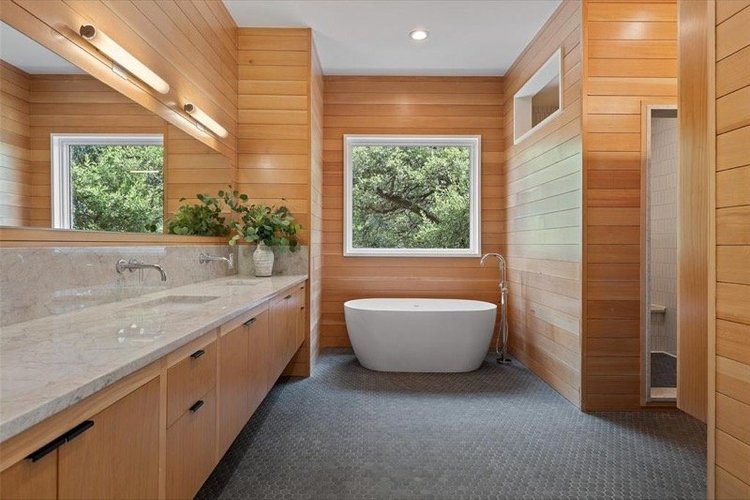 1319 Bonham — Designer >>---> Austin, TX