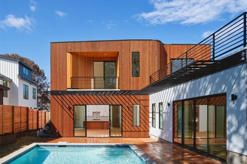 2425 Wilson — Designer >>---> Austin, TX