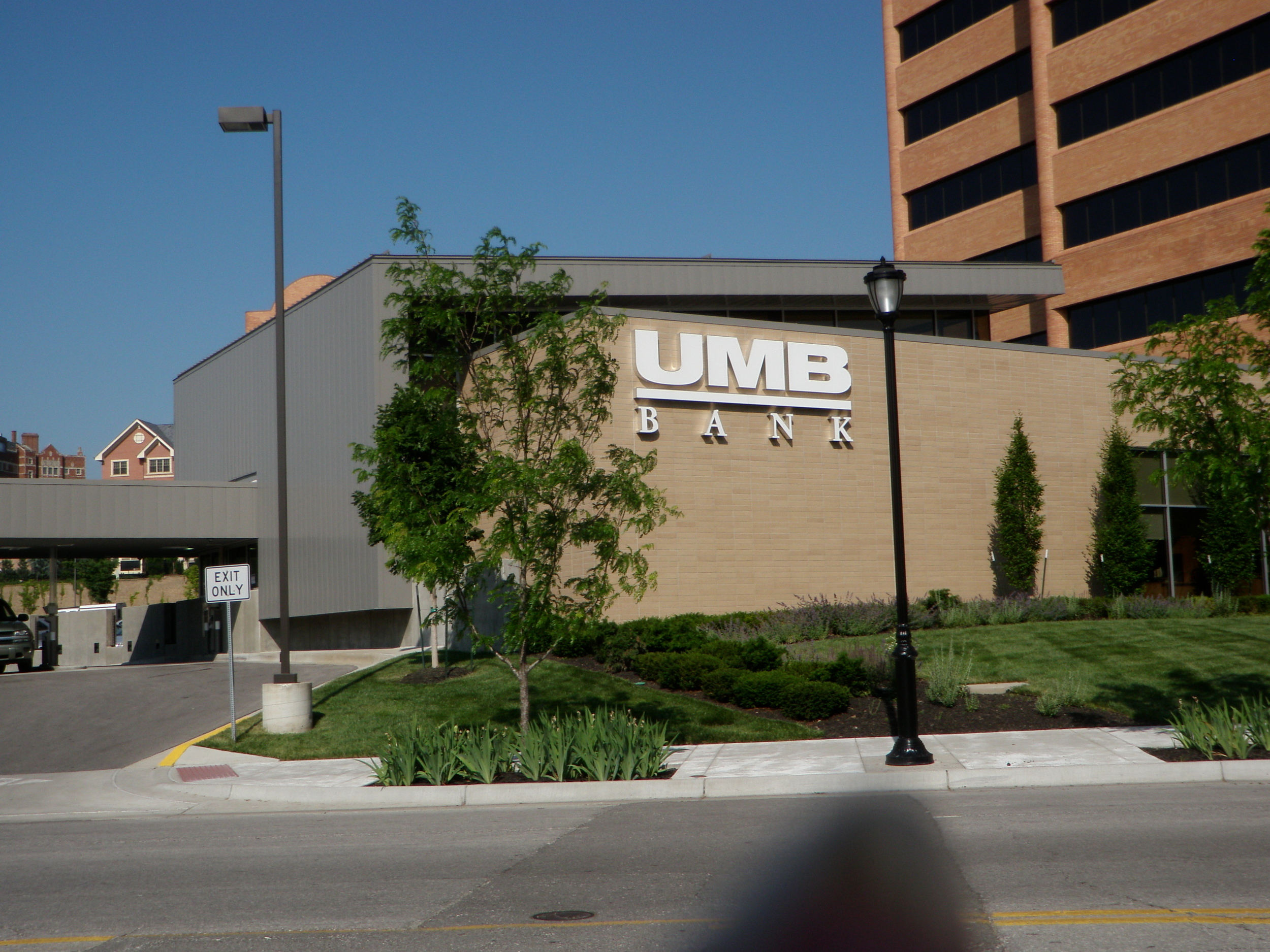 Commercial — Leigh & O'Kane