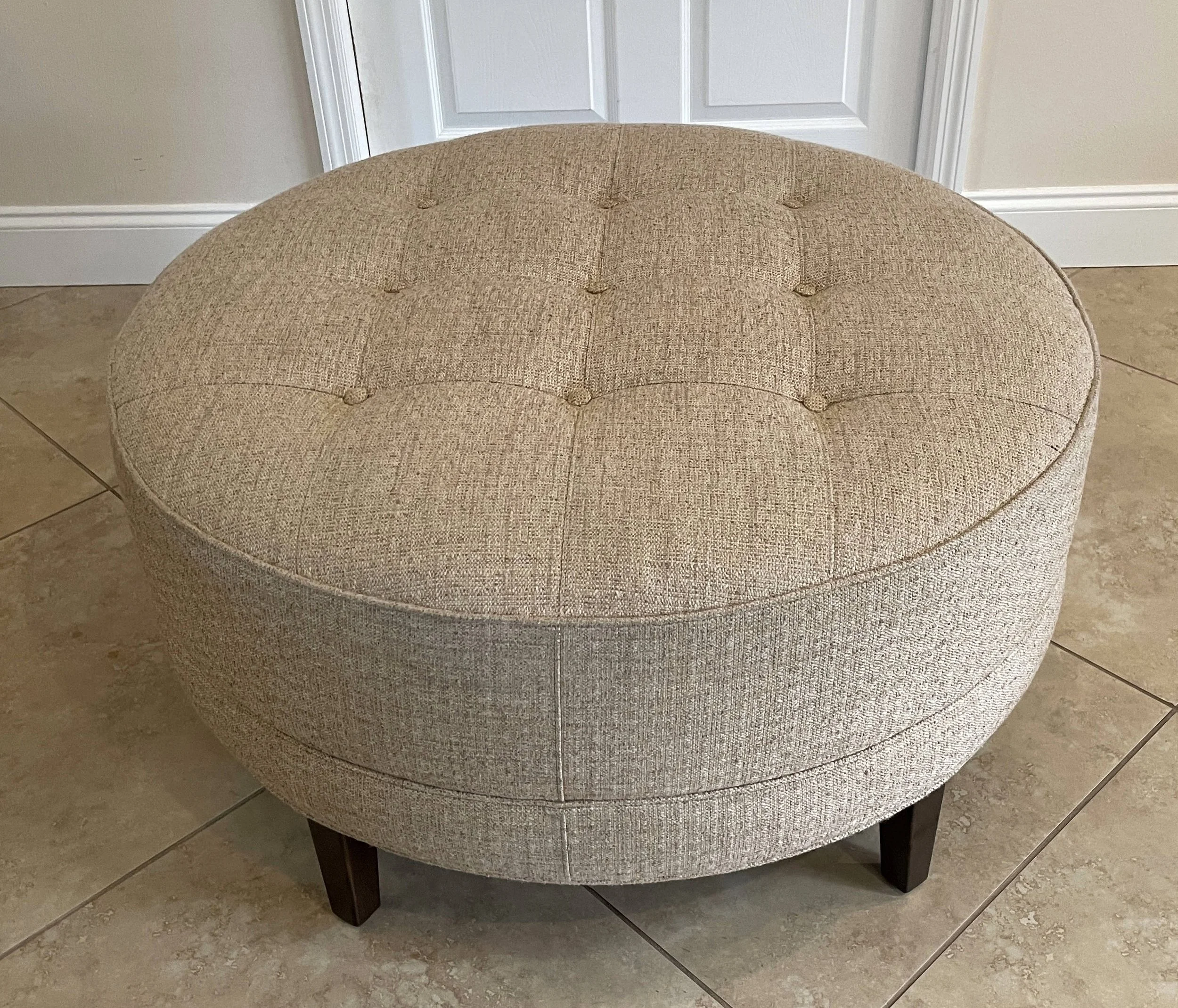Encore Furniture Gallery Ethan Allen Nassau Round Button Tufted