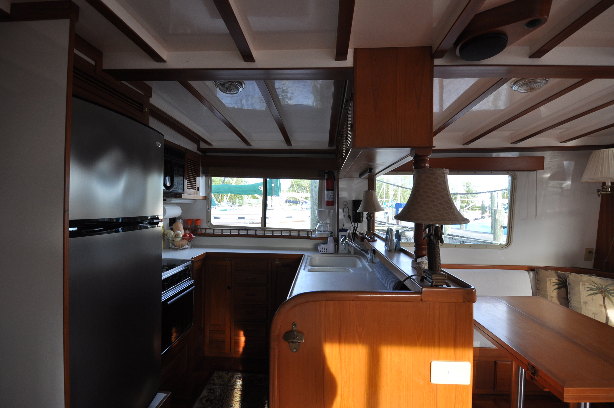 SOLD: 1995 Kadey Krogen 48 Whaleback — Dave Townley Yachts