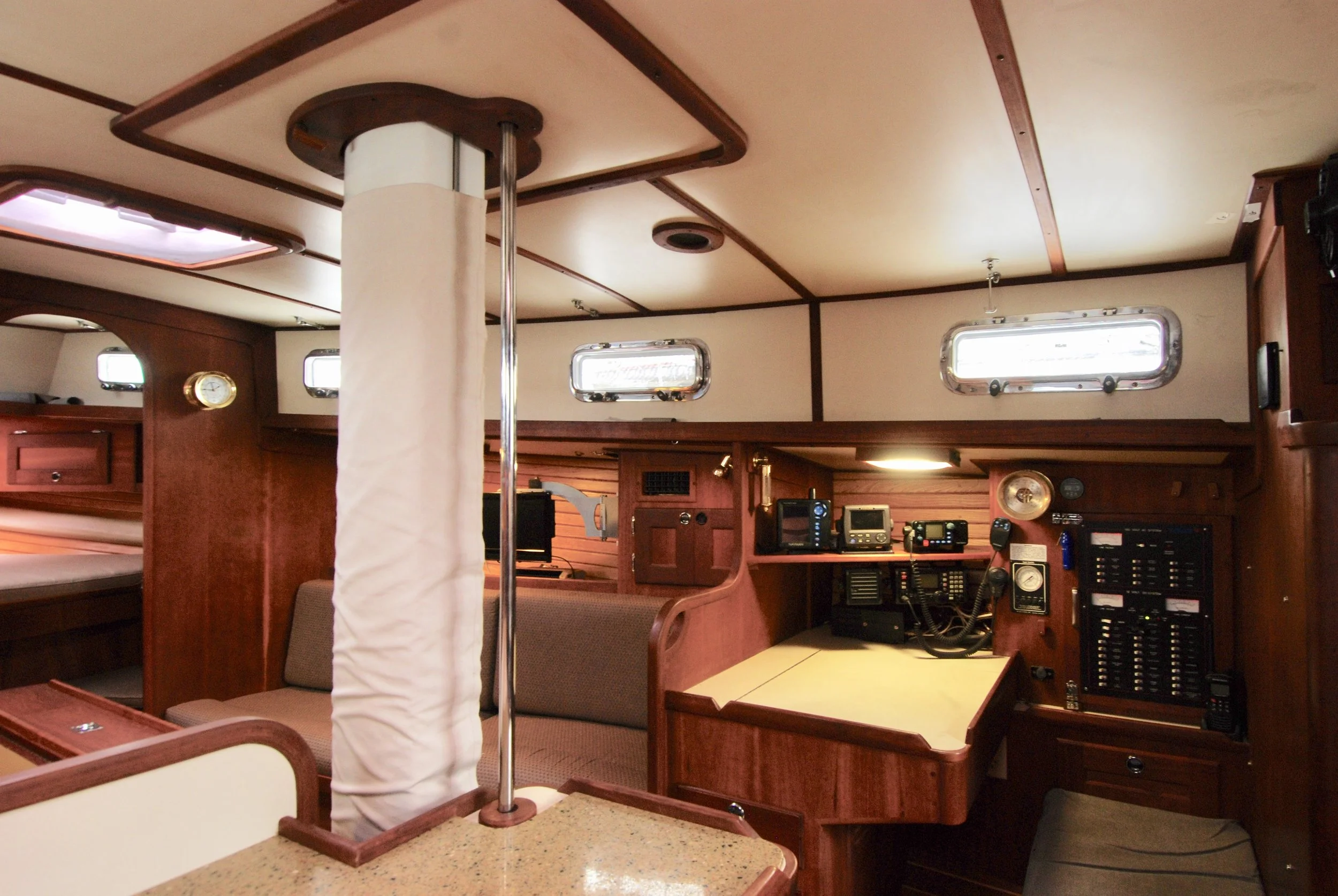 2006 Valiant 42 — Dave Townley Yachts