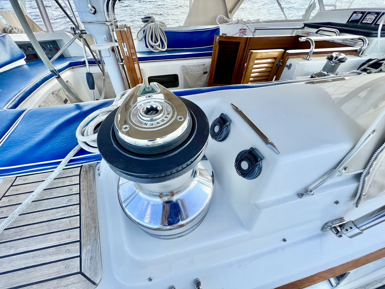 2003 Passport 456 Center Cockpit — Dave Townley Yachts