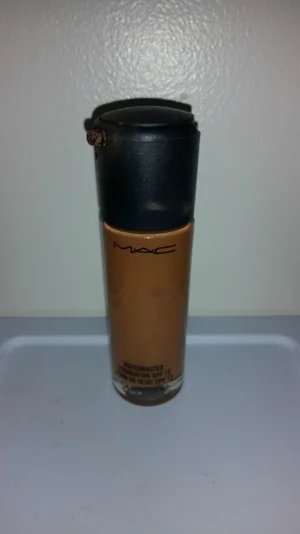 A Review: MAC Matchmaster Foundation — Kimberly Gamble