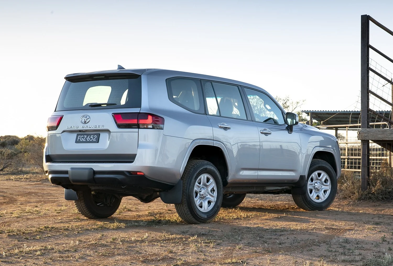 Toyota LandCruiser 300 review and buyer’s guide — Auto Expert John Cadogan