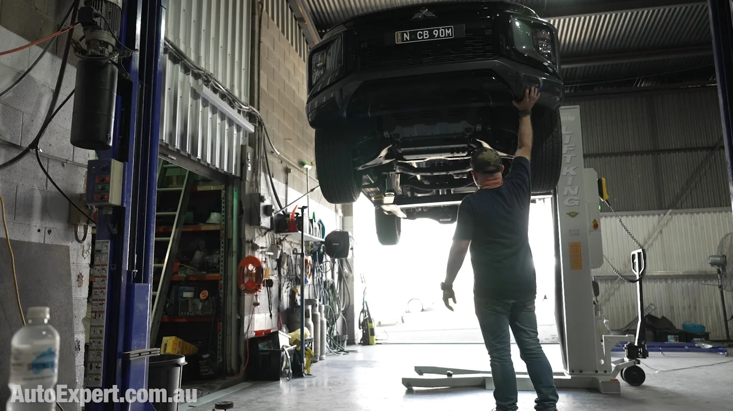 Heroic workshop upgrade: Is this the perfect home DIY car hoist?