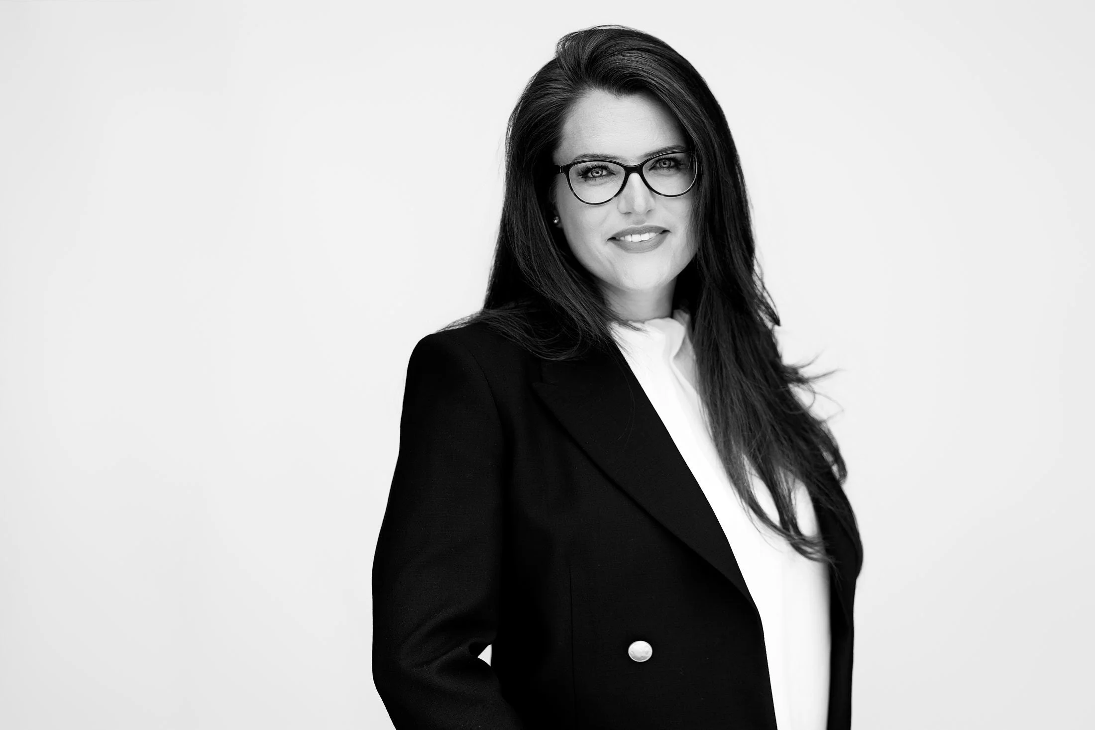 Renee's Professional Headshots for New Role as Principal in China ...