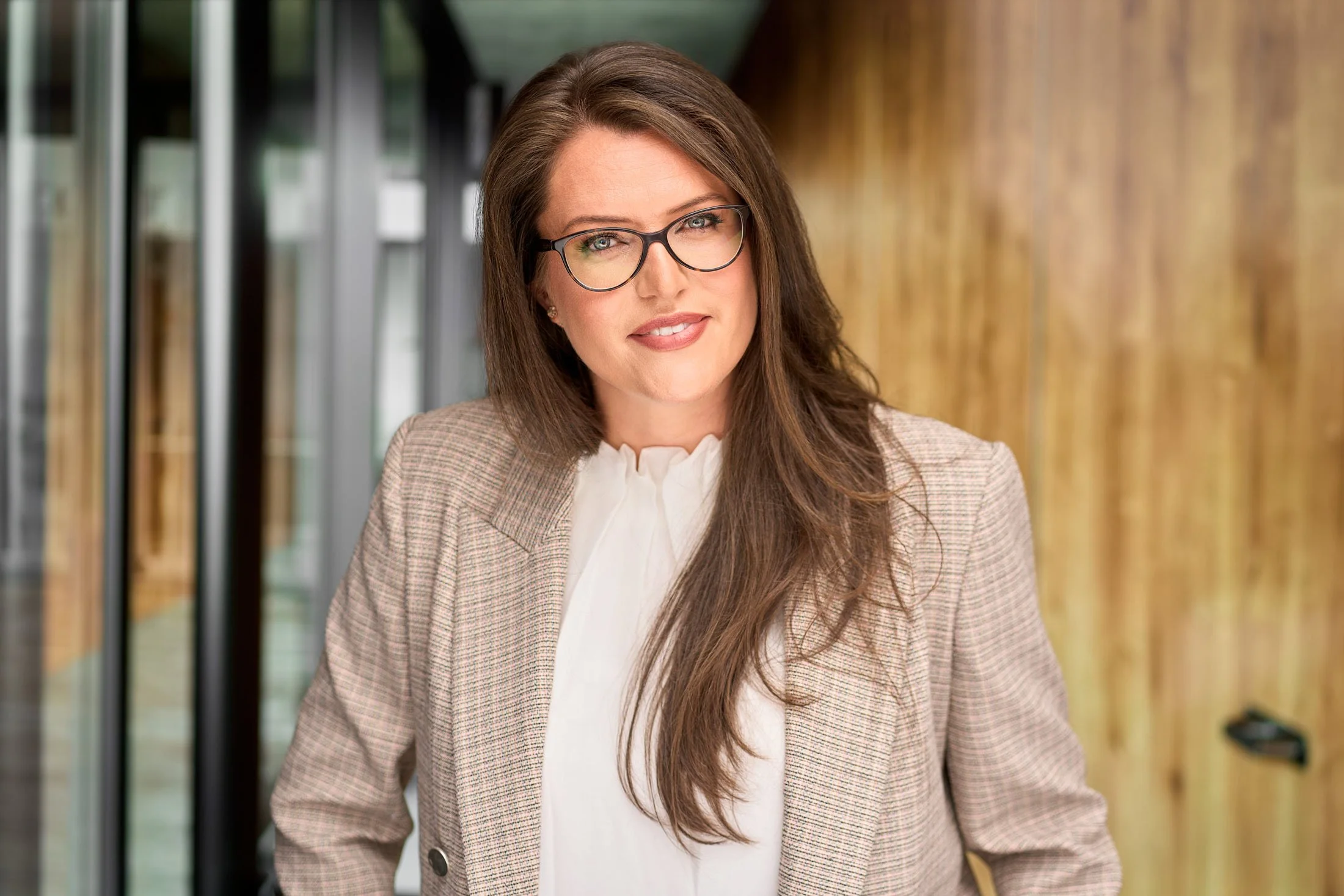 Renee's Professional Headshots for New Role as Principal in China ...