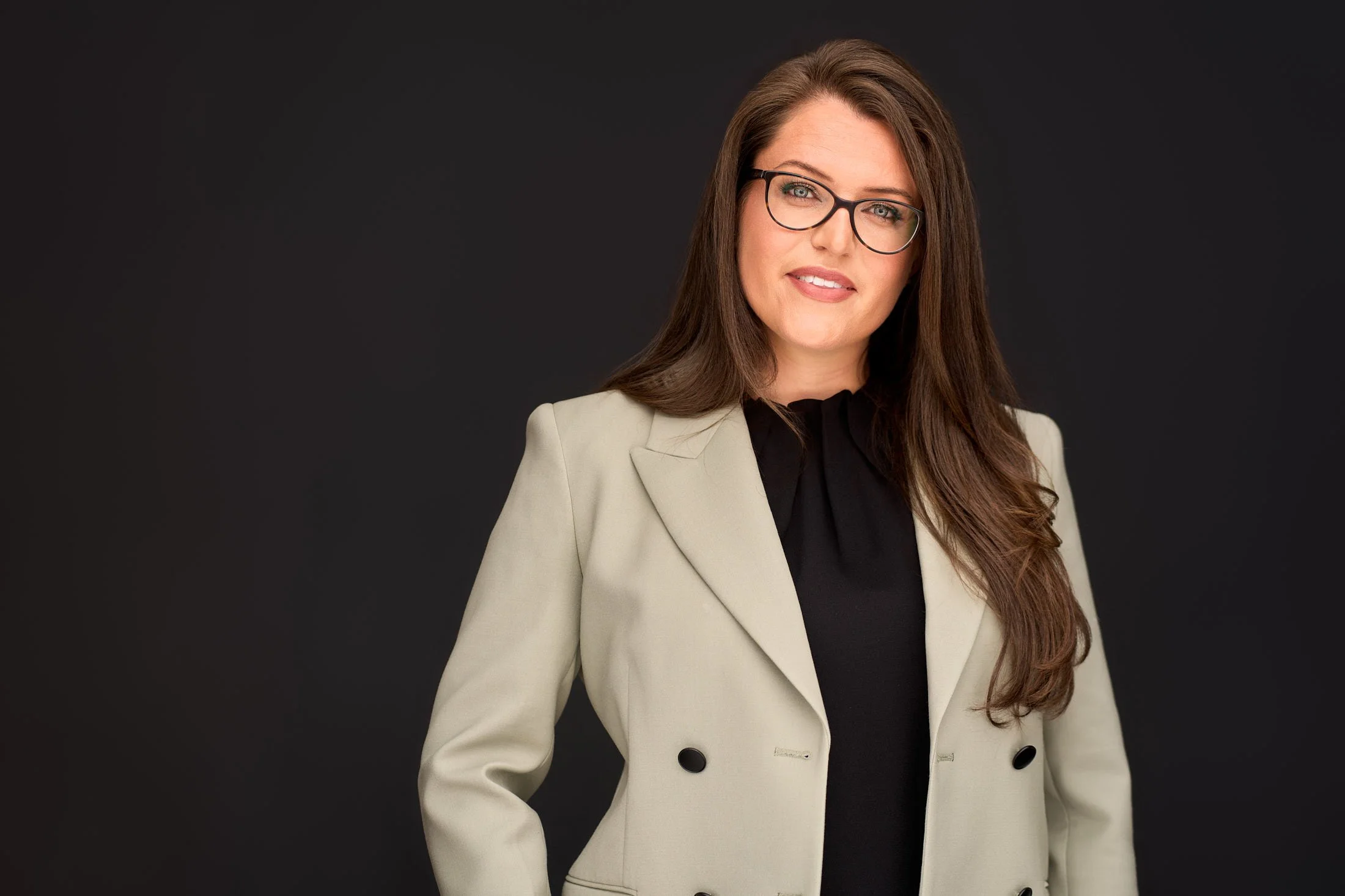 Renee's Professional Headshots for New Role as Principal in China ...