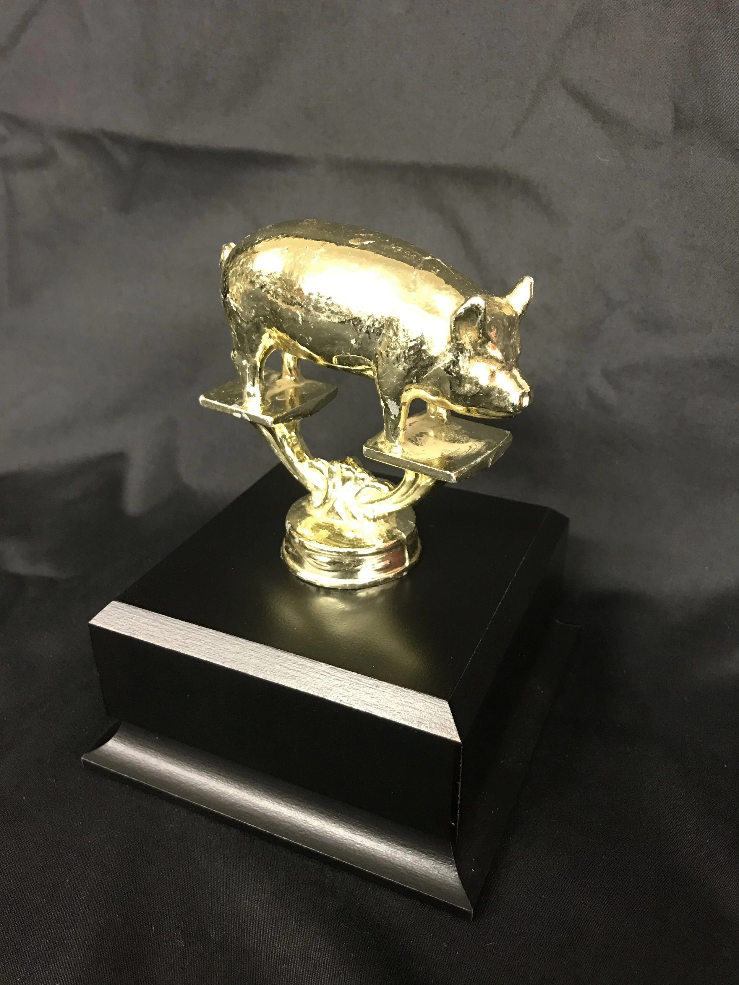 Vintage Classic Trophies — Trophy Gallery Canada, Shop Online, 5000 ...