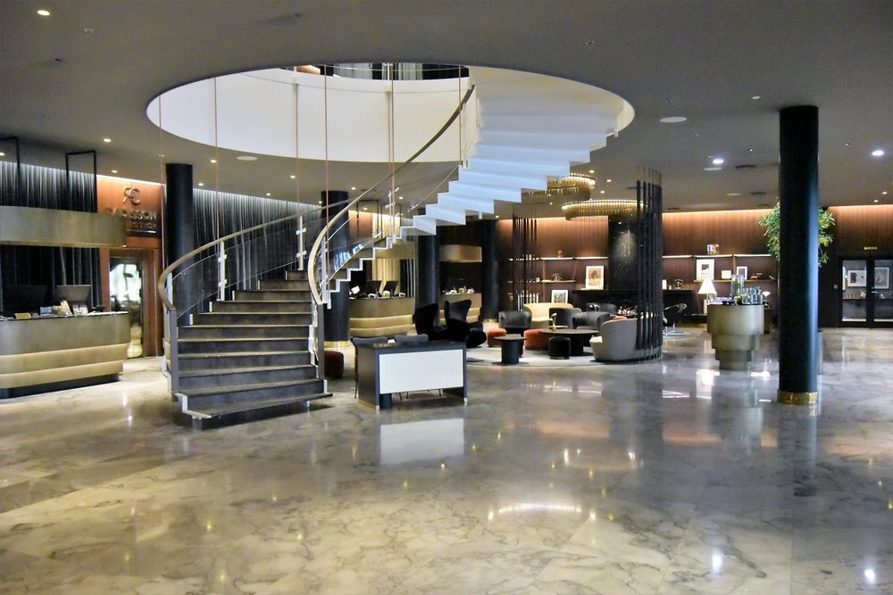 Jacobsen's SAS Hotel: Facade issues — Solar House History