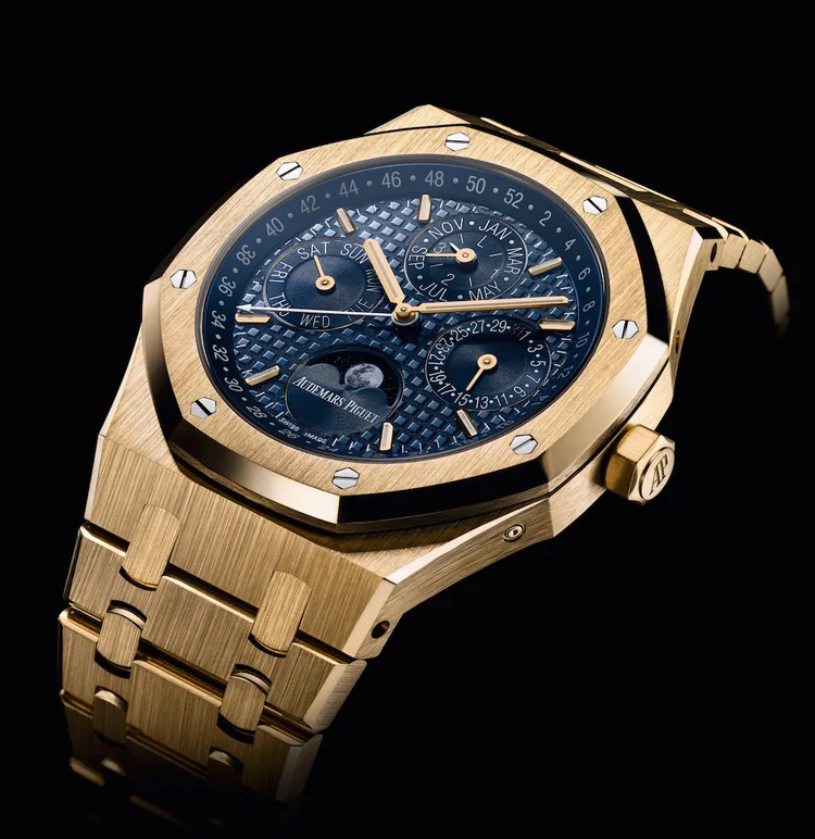 News: Pre-SIHH 2016 Introducing the Audemars Piguet Royal Oak Perpetual ...