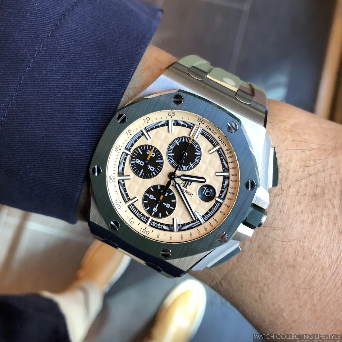 Insider: Audemars Piguet Royal Oak Offshore 44 "Combat" ref. 26400SO.OO ...
