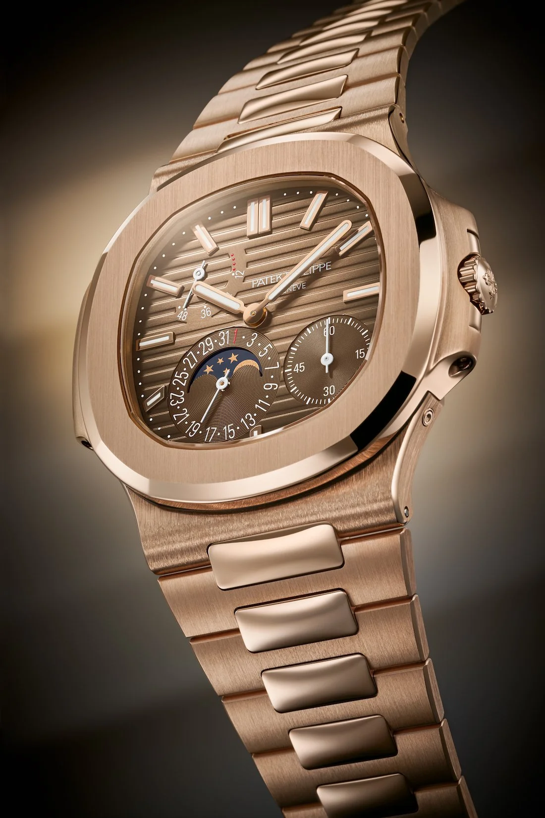 Introducing: Patek Philippe Nautilus ref. 5712/1R-001. Our Favorite ...