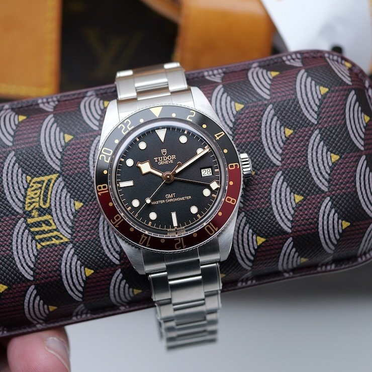 News: An Extremely Rare Rolex ref. 5029/5028 with Cloissoné Dial Sells ...
