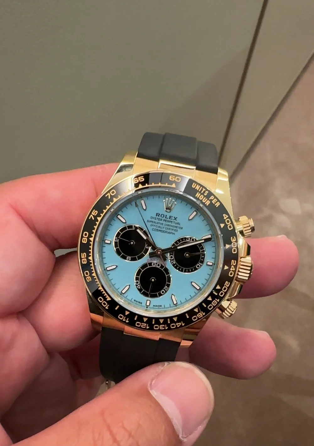 W&W 2025: Rolex Cosmograph Daytona Oysterflex Turquoise Blue Lacquer ...