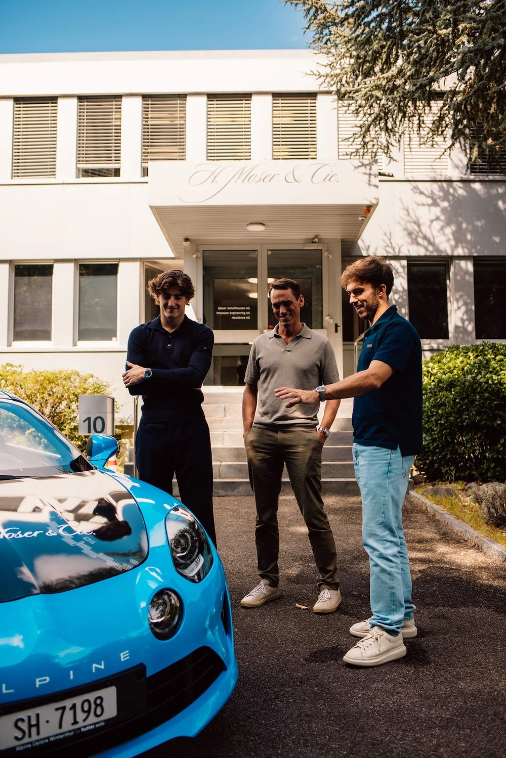 Introducing: H. Moser & Cie. Streamliner Alpine Drivers Edition and ...