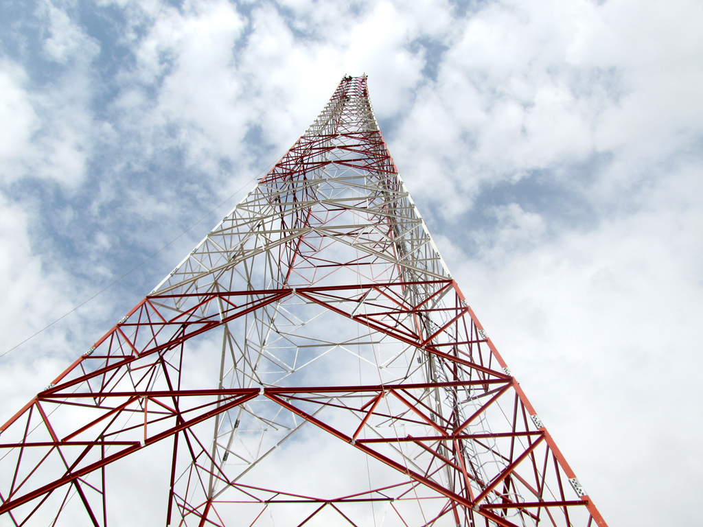 TELECOMMUNICATION TOWERS — P DESIGN cc
