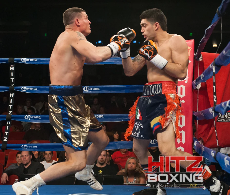 Mike Jimenez vs Jimmy Campbell ....OK ..It was short .. — Tomba-images ...