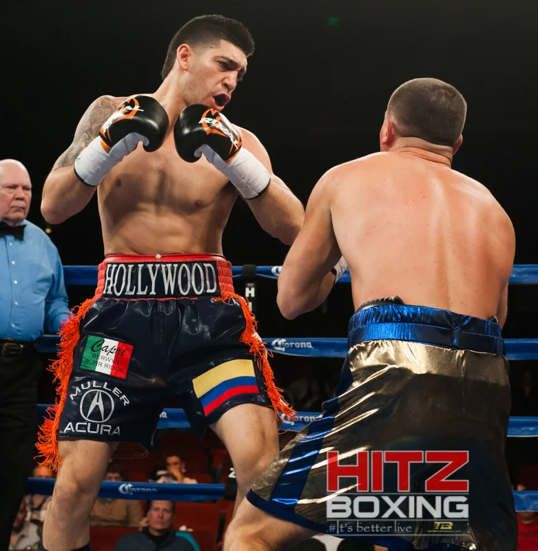 Mike Jimenez vs Jimmy Campbell ....OK ..It was short .. — Tomba-images ...