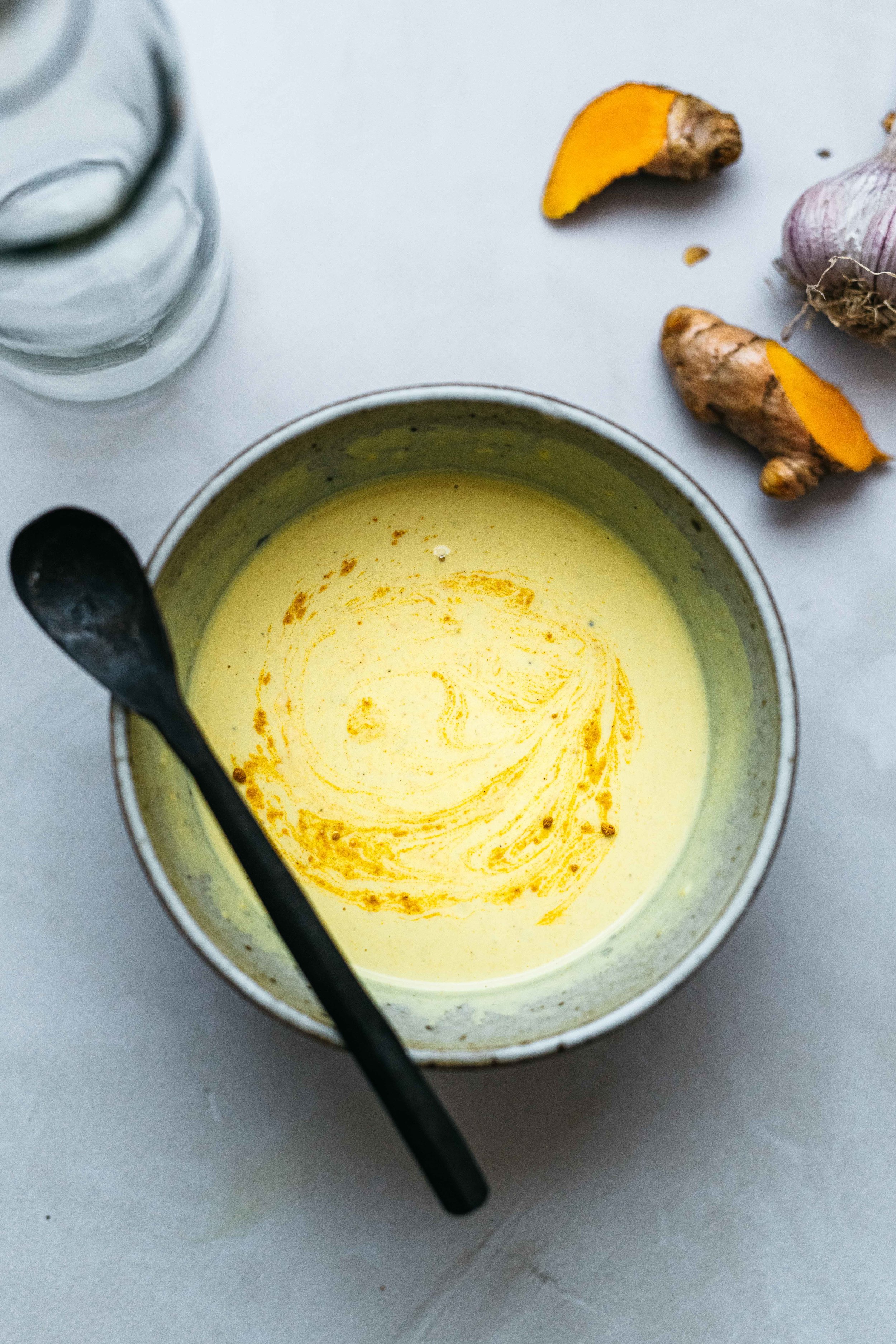 GARLIC-TURMERIC SAUCE — dolly and oatmeal
