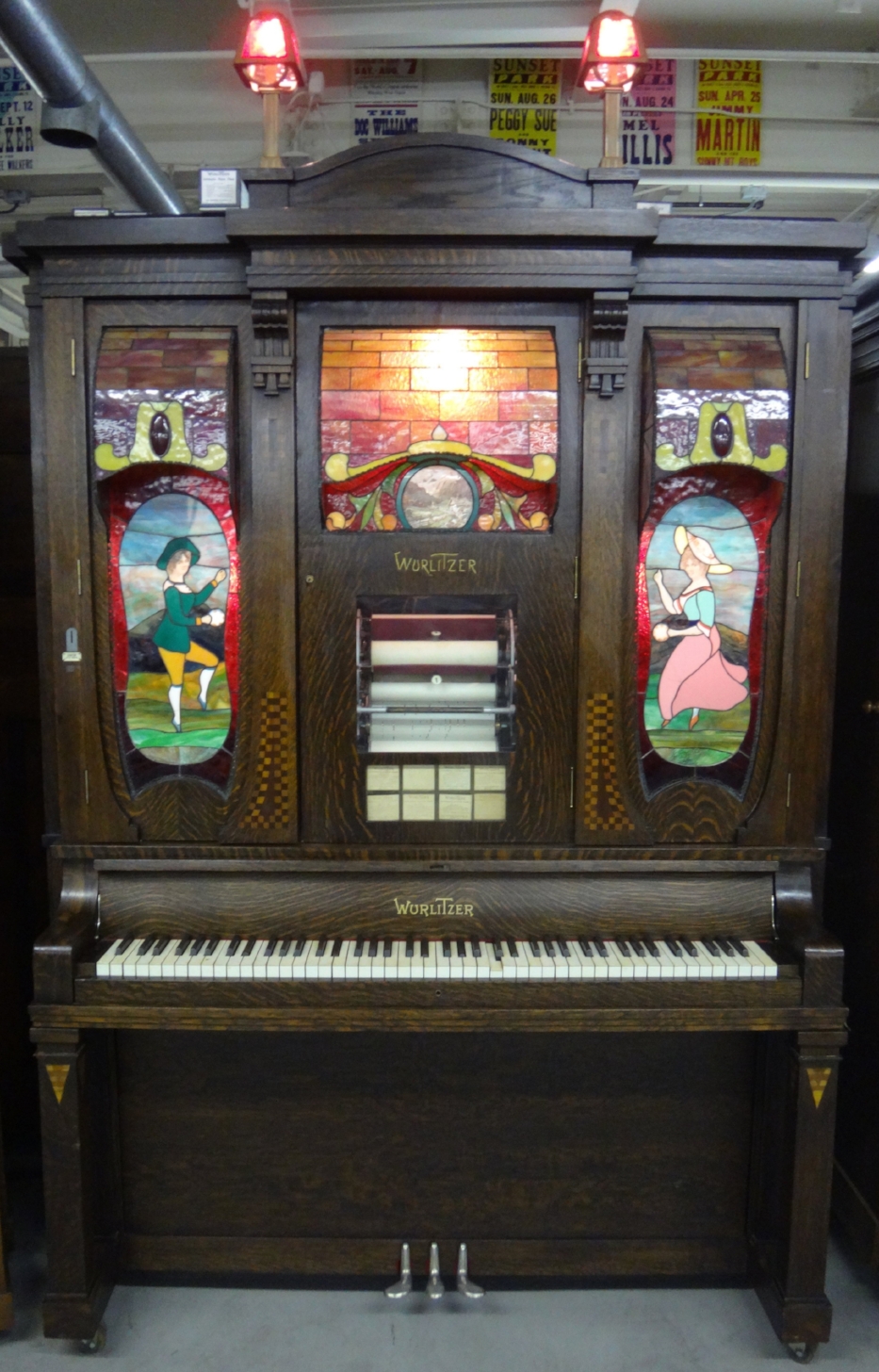 Wurlitzer Six-Roll Changer — American Treasure Tour