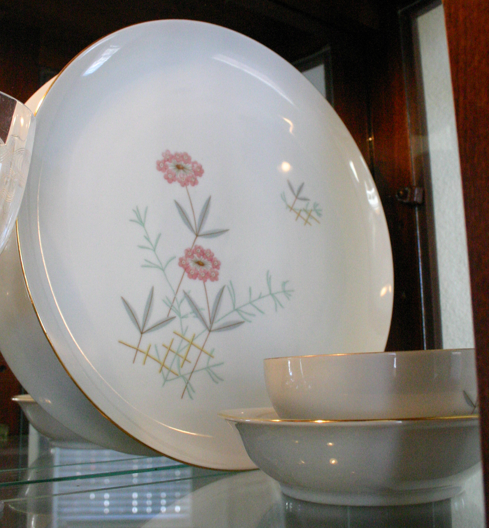 Heirloom china... — Beckwith's Treasures
