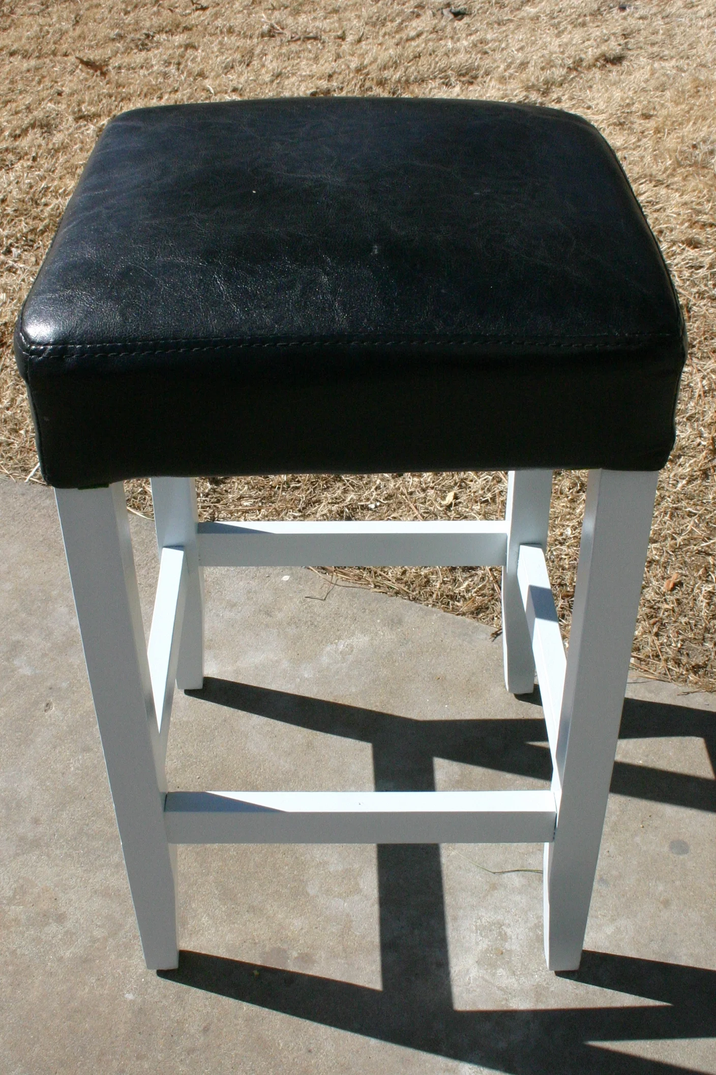 Little stool makeovers and working with graphic transfers ...