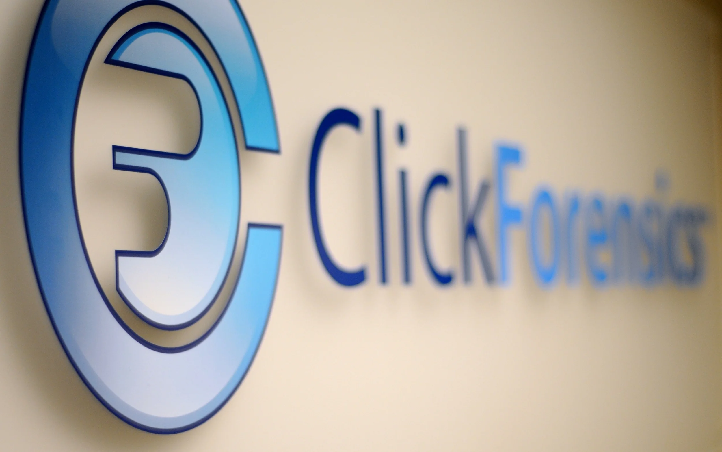 About Tom — Tom Cuthbert