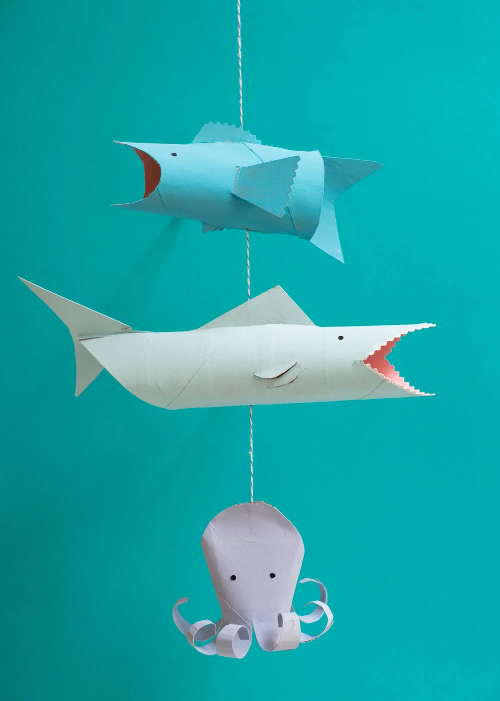 A Fun Use-What-You-Have Craft: Cardboard Tube Sea Creatures! — super ...