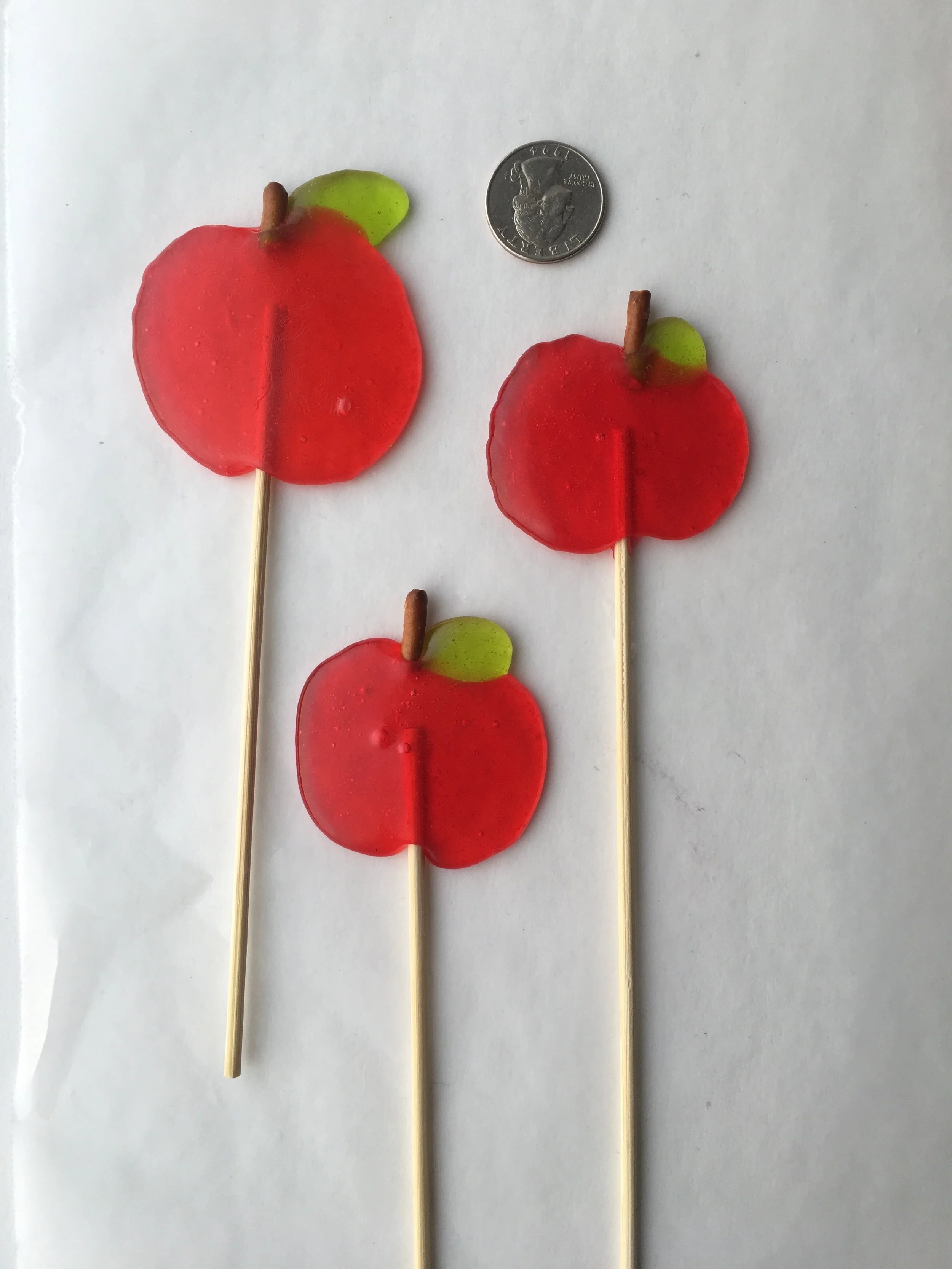 Apple Lollipops for a Sweet Back-to-School! — super make it