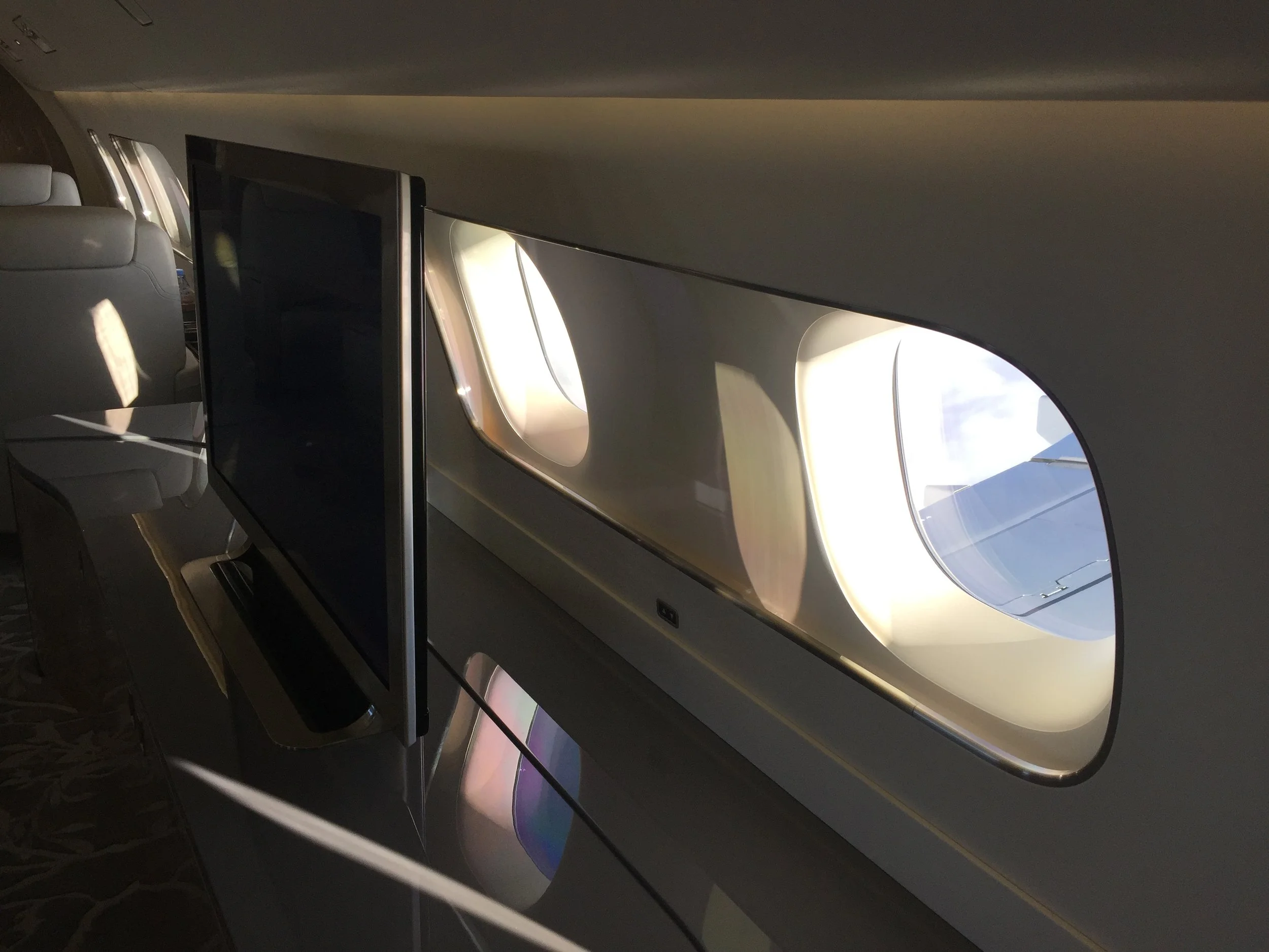 Flying on the Embraer Lineage 1000E Executive Jet — Allplane