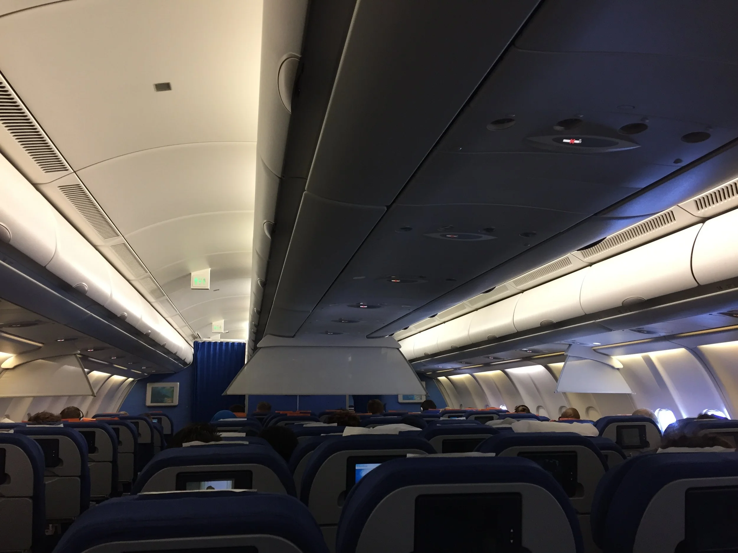 Flight Review: KLM Economy Class (B737-800 & A330) — Allplane