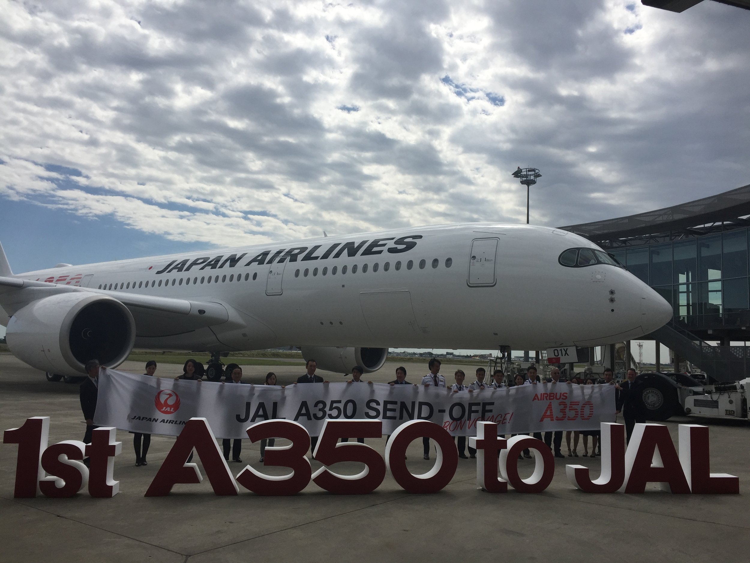 Welcoming Japan Airlines' first Airbus A350 — Allplane