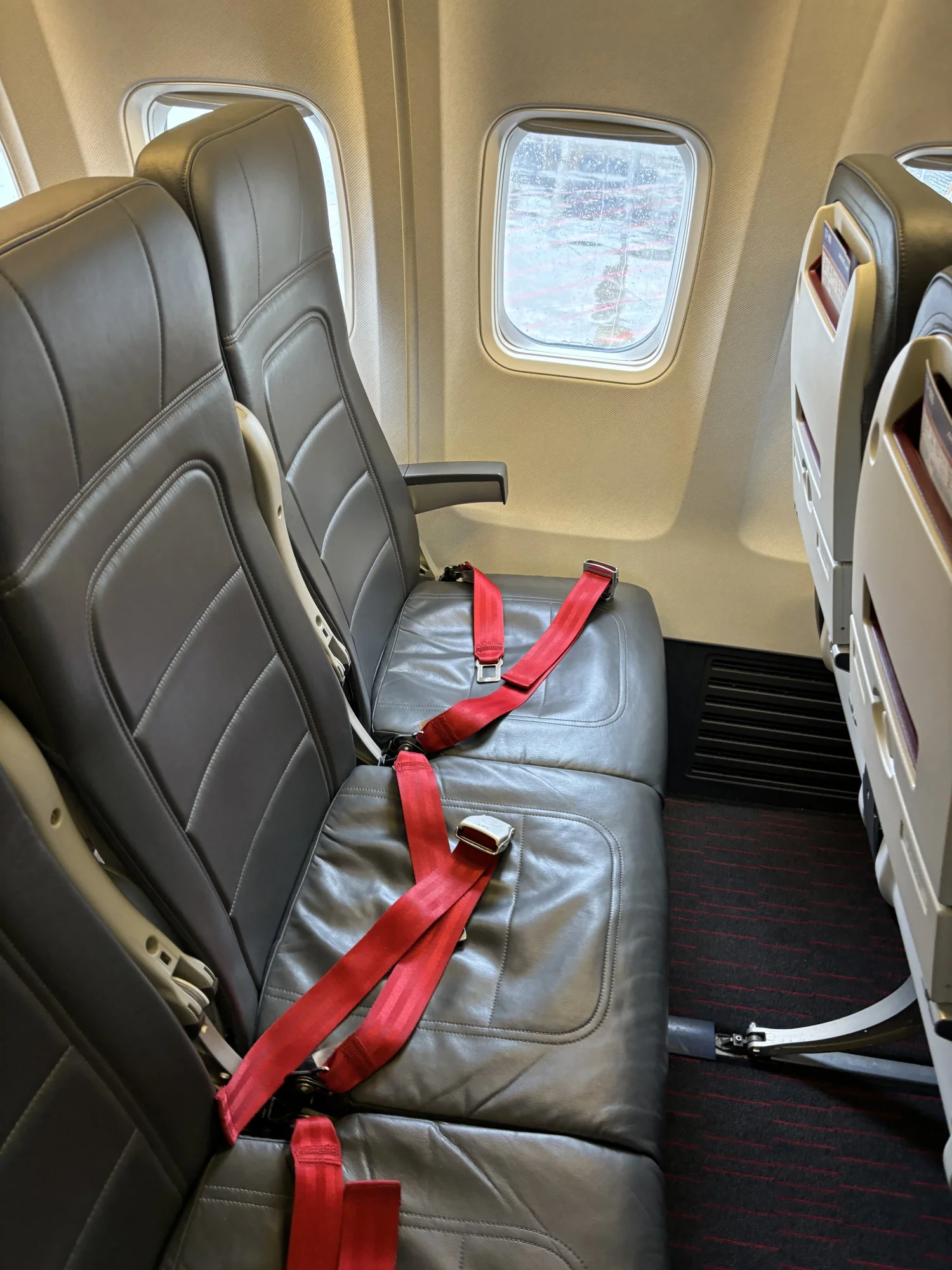 Flight Review: AJet (previously AnadoluJet) Boeing 737-800 — Allplane