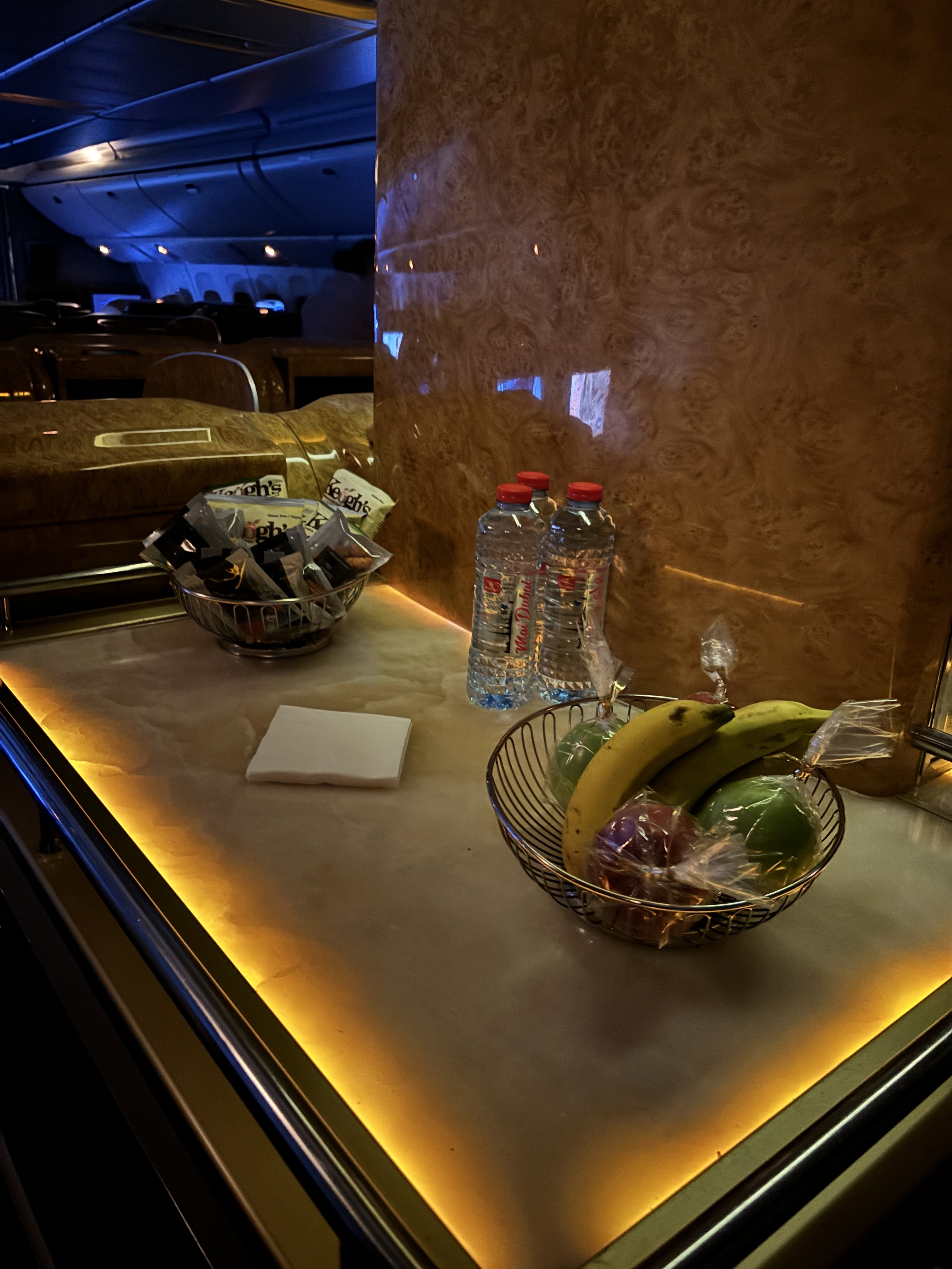 Flight Review: Emirates Business Class Boeing 777(-300ER & -200LR ...
