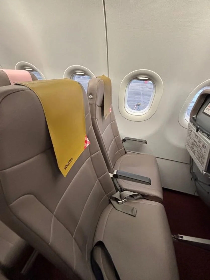 Flight Review: flying on Volotea's A320 for the first time — Allplane