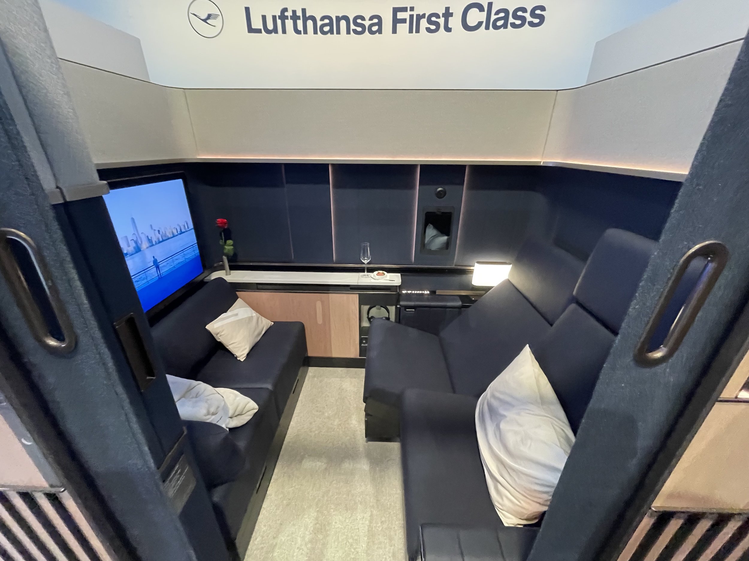 Lufthansa Allegris cabin comes with new amenity kits too — Allplane