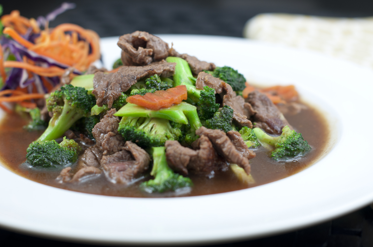 Thai Entrees — Suvi Thai & Sushi