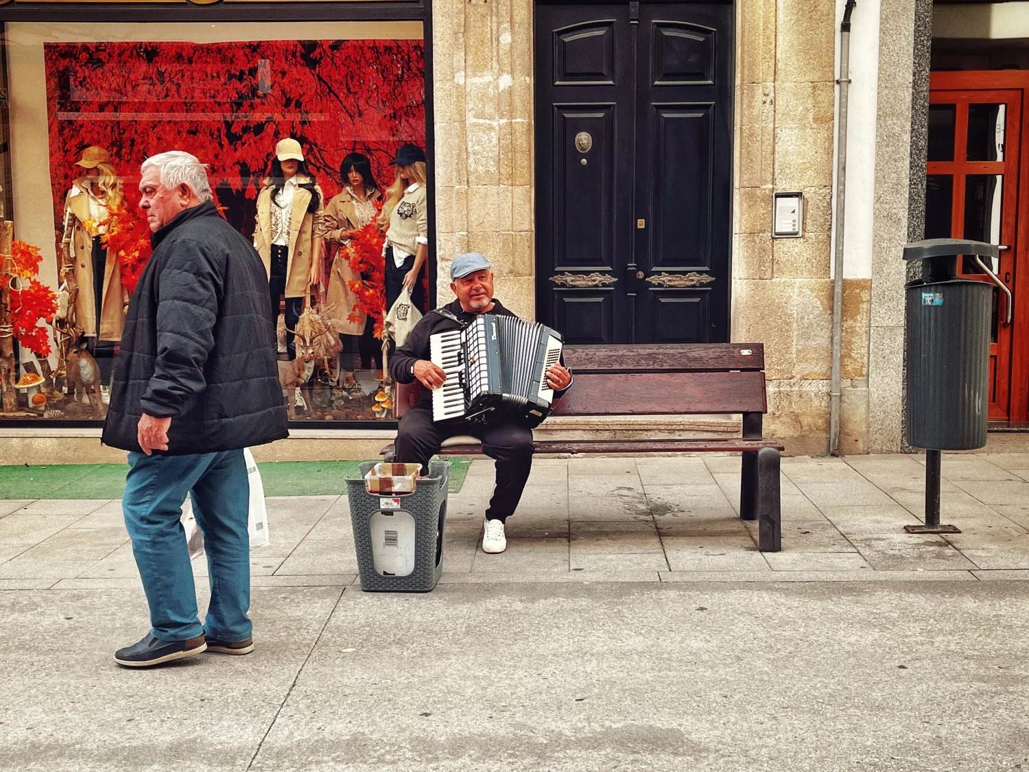 Bernard Brand - Portrait and Commercial Photographer