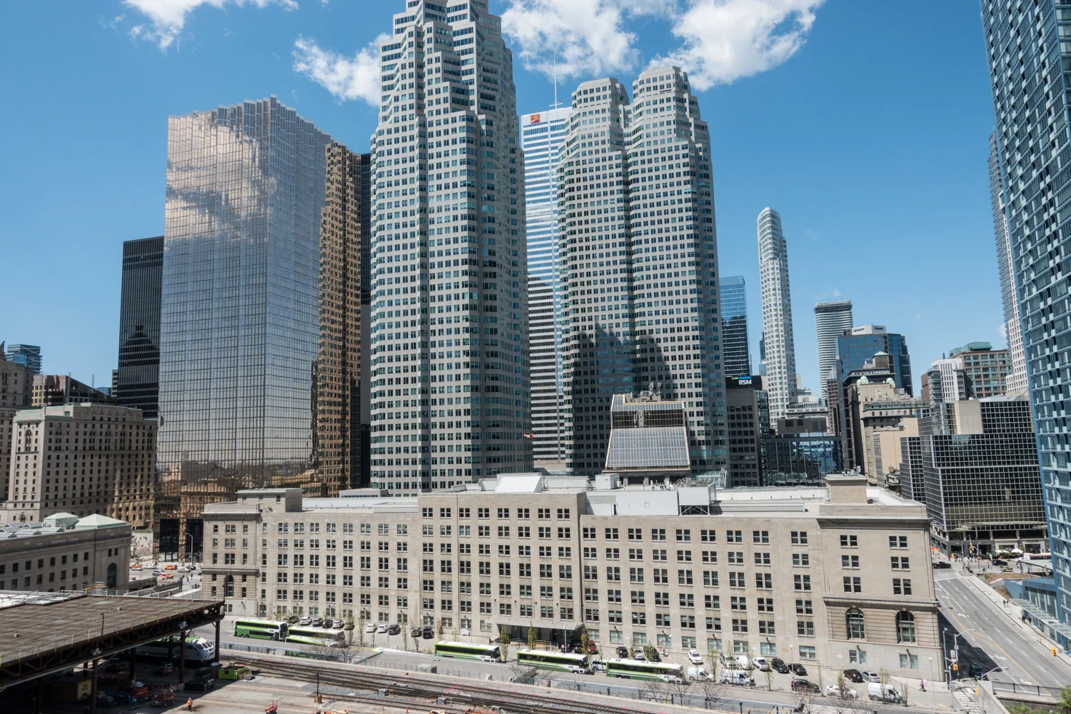 18 YONGE STREET #1405 - Toronto - sellwithconrad.ca