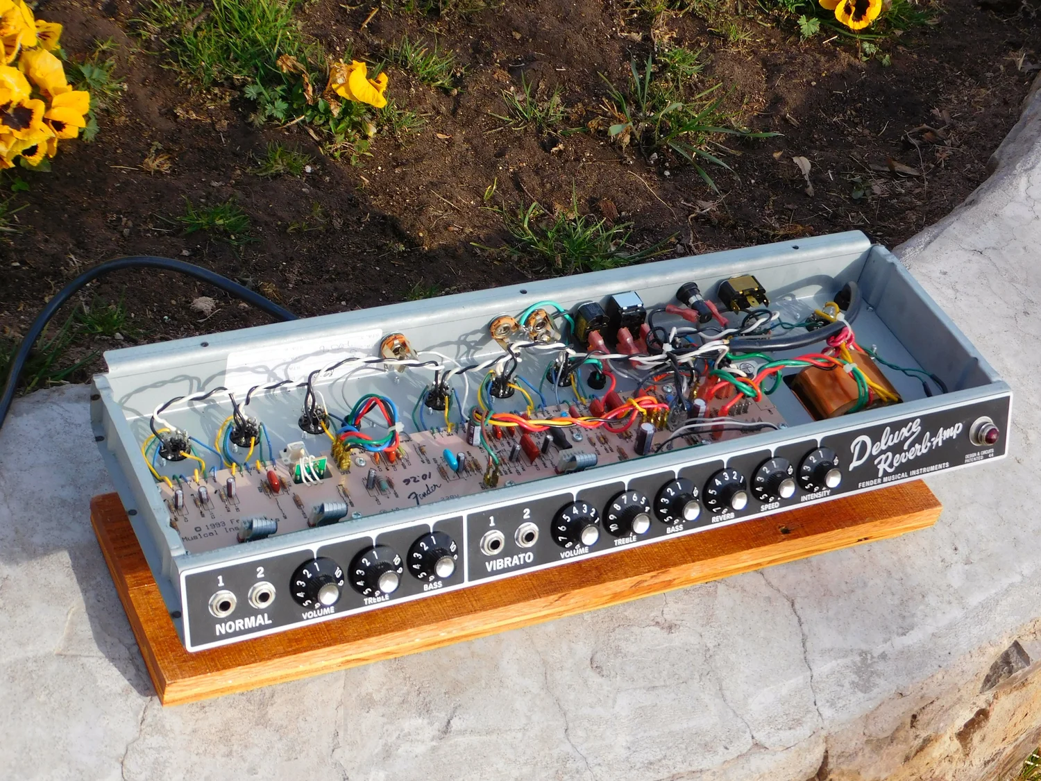 Fender 65' Deluxe Reverb and Custom 68' Deluxe Reverb Reissue Amps (PCB ...